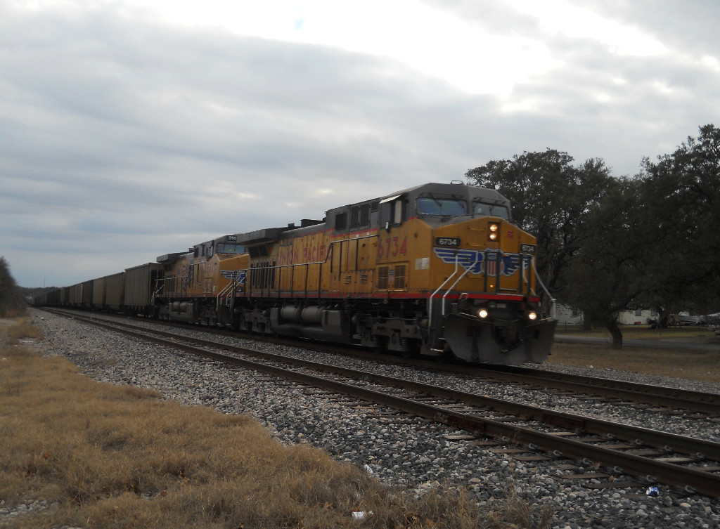 UP 6734 UP 5902 8Feb2011 NB at South Street